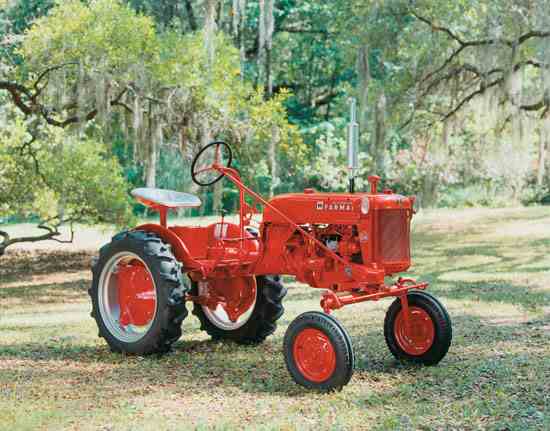 A Showcase of Classic Small Tractors – Cappers Farmer